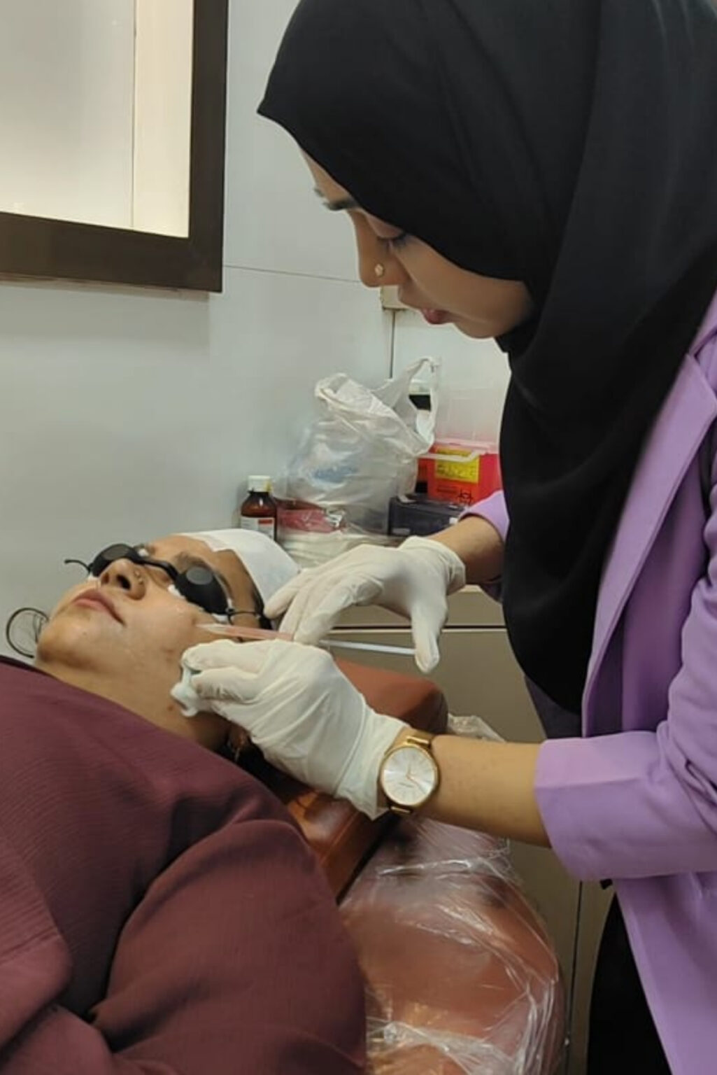 Home - Dr. Abida Khan – Best Skin Specialist & Dermatologist in Mumbra ...